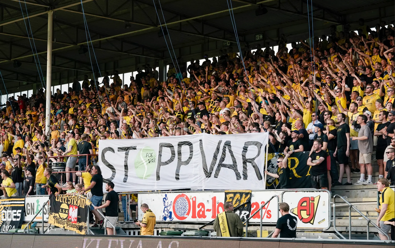 Norvège: Action des fans de Lillestrøm contre la VAR – Dialectik Football